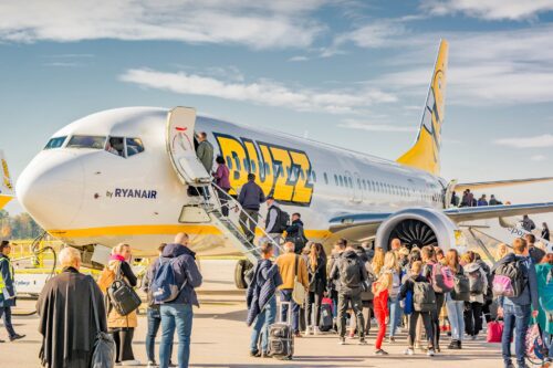 FOTO: BUZZ B737-8200MAX u Nišu | Avio Press